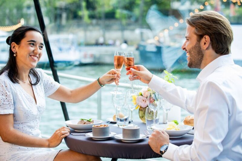 Paris: 3-Course-Dinner Cruise with Wine on the Seine River - FAQ
