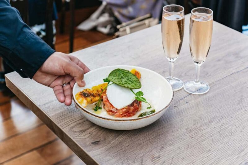 Paris : 3-Course Gourmet Dinner Cruise on Seine River - Who Would Love This Experience?