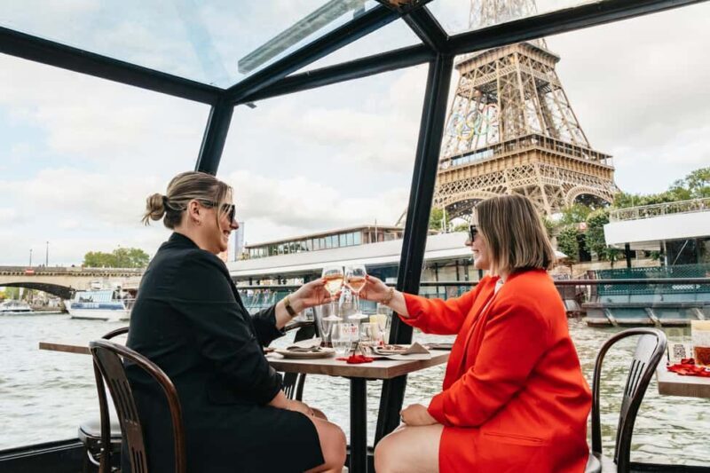 Paris : 3-Course Gourmet Dinner Cruise on Seine River - FAQs