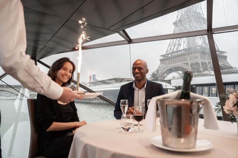 Paris: 4-Course Dinner Cruise on Seine River with Live Music - Who This Experience Is Best For