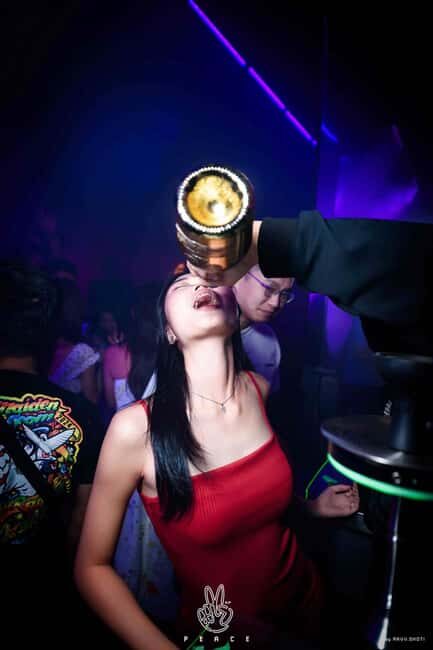 Paris After Dark: Speakeasy, Cocktails, Local Bars & Clubs - Key Points