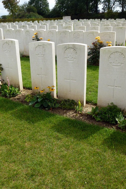 Paris: Anzac Day Day Tour to Villers Bretonneux - Exploring the Itinerary: What You Can Expect