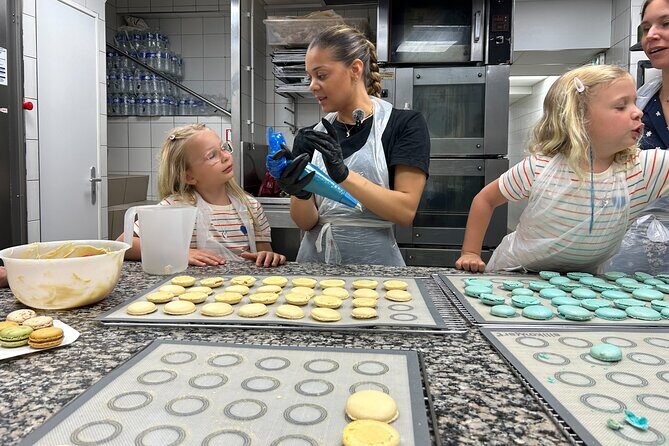 Paris Behind the Scenes Macaron Baking Class - Who Should Consider This Tour?