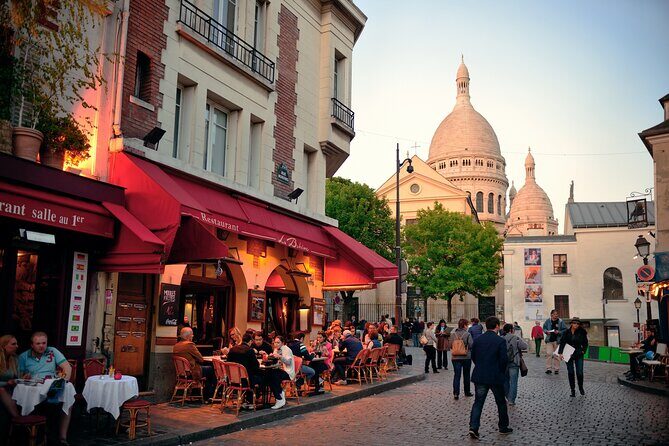 Paris Bites & Stories : A Tasty City Adventure with a Local - A Deep Dive into the Montmartre Experience
