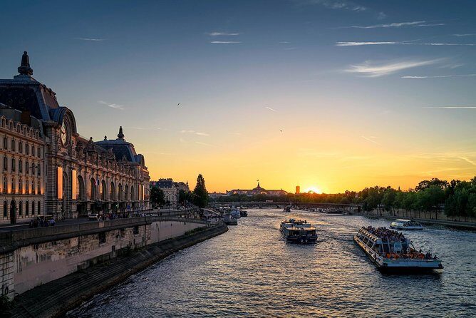 Paris By Night with Seine River Cruise and Roundtrip Luxury Transportation - Authentic Insights from Reviews