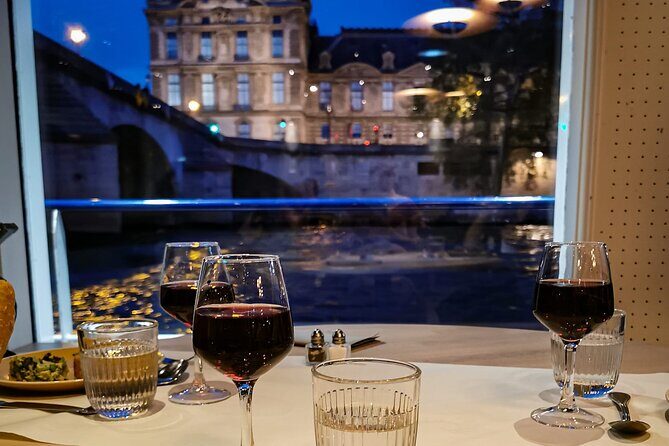 Paris Capitaine Fracasse 3 Course Seine River Dinner Cruise - Tips for a Great Experience