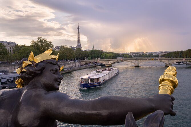 Paris Capitaine Fracasse 3 Course Seine River Dinner Cruise - Who Should Consider This Tour?