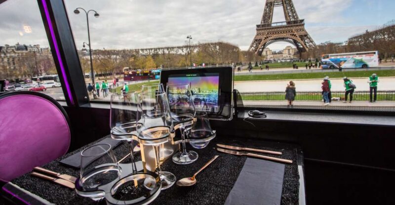 Paris: Champs Elysées Bus Toqué w/Lunch & Glass of Champagne - What We Think: The Pros and Cons
