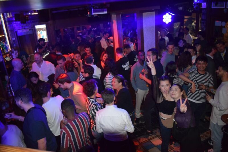 Paris: City Center Guided Pub Crawl with Shots & Club Entry - Who Should Consider This Tour?