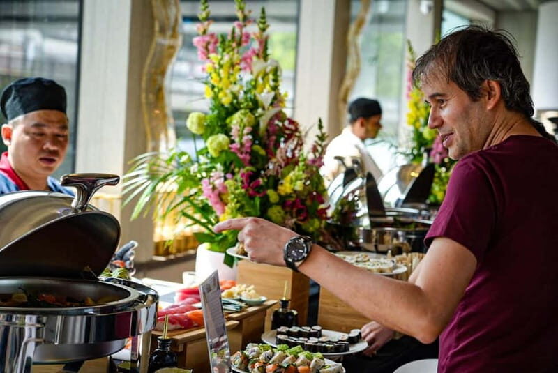 Paris: Cruise on the Seine with Brunch - Key Points