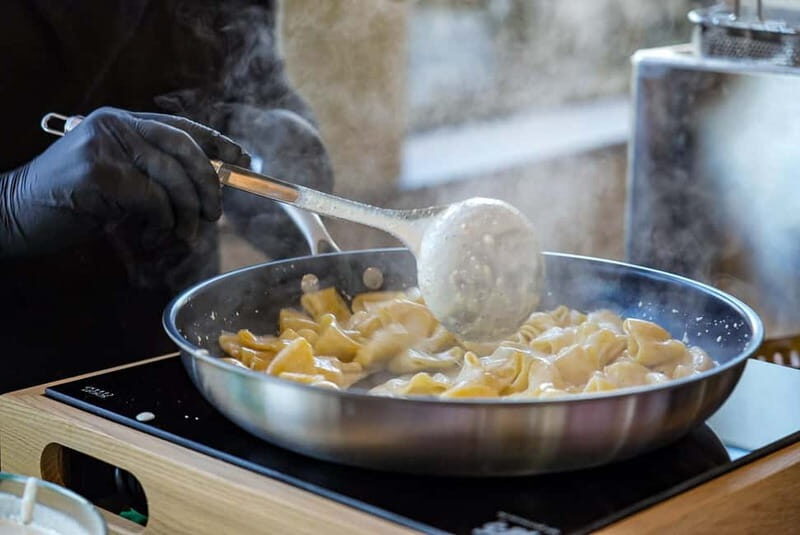 Paris: Cruise on the Seine with Brunch - FAQ