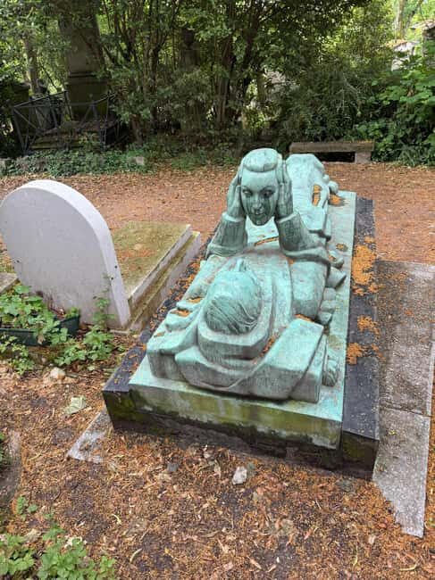 Paris: Customized Père Lachaise Cemetery Walking Tour - Value and Cost