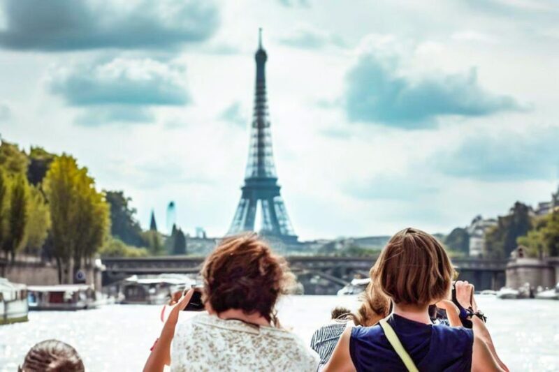 Paris: Day or Sunset Cruise with Drink, Ice Cream or Dessert - Key Points