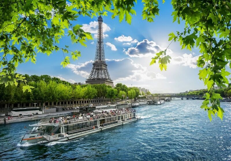 Paris: Day or Sunset Cruise with Drink, Ice Cream or Dessert - Exploring Paris on the Seine: An In-Depth Look