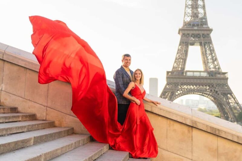 Paris: Eiffel Tower Glamor Photoshoot with Dress Options - Key Points