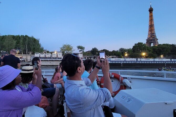 Paris Eiffel Tower, Notre Dame, Louvre and Montmartre Guided Tour - FAQs