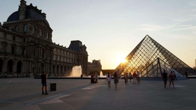 Paris: Eiffel Tower&Seine River Electric Bike Tour 3 hours - FAQs