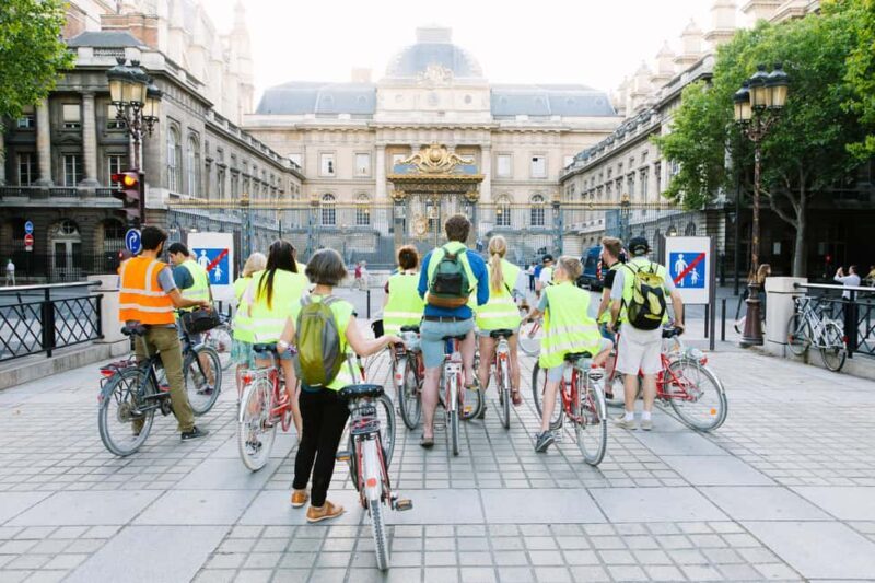 Paris Evening Snapshot Bike Tour - Daily Route and Key Stops