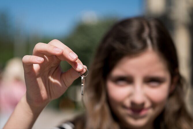 Paris Family Adventure- Time Quest For Kids + Seine Cruise Pass - A Deep Dive into the Family Adventure Tour