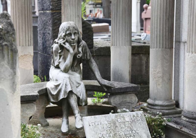 Paris: Famous Graves of Pere Lachaise Cemetery Guided Tour - Key Points