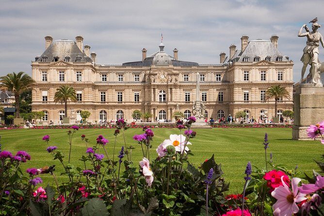 Paris First Time Private Tour with Notre Dame, Montmartre & Arc de Triomphe - Is This Tour Right for You?