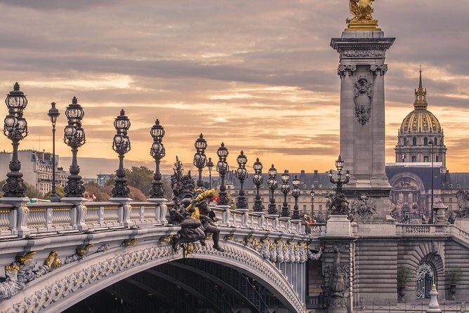 Paris First Time Private Tour with Notre Dame, Montmartre & Arc de Triomphe - The Sum Up