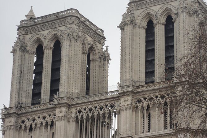 Paris First Time Private Tour with Notre Dame, Montmartre & Arc de Triomphe - Frequently Asked Questions