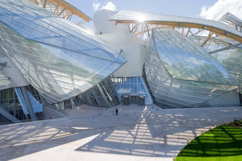 Paris: Fondation Louis Vuitton Premium Access Ticket - Discovering the Fondation Louis Vuitton: An Architectural Feast  