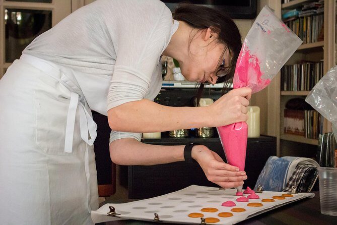 Paris French Macarons Small Group Baking Class with a Chef - Key Points