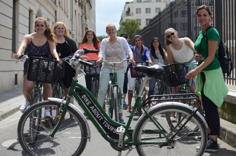 Paris: Guided Bike Tour Like a Local - Why a guided bike tour is a smart way to explore Paris