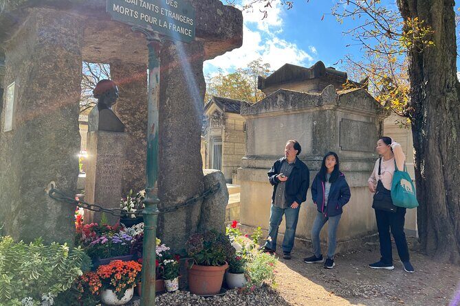 Paris: Haunted Père Lachaise Cemetery Guided Tour - Final Thoughts