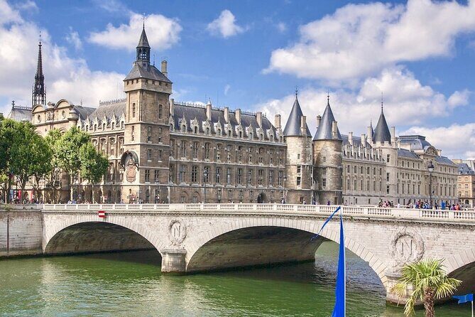 Paris - Historic City Center Walking Tour - Why This Tour Is a Great Choice