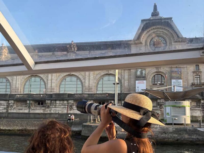 Paris: Hop-On Hop-Off Seine Cruise Pass with 9 Stops - Key Points