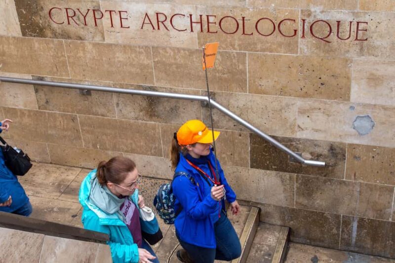 Paris: Île de la Cité and Notre-Dame Walking Tour With Crypt - What You Can Expect from Each Stop