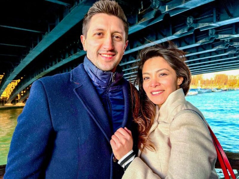 Paris: Illuminated Evening River Cruise & Waffle Tasting - Practical Tips for a Smooth Experience