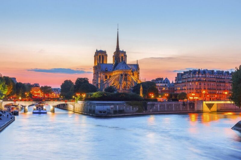Paris: Illuminations River Cruise with Audio Commentary - Authentic Insights from Travelers