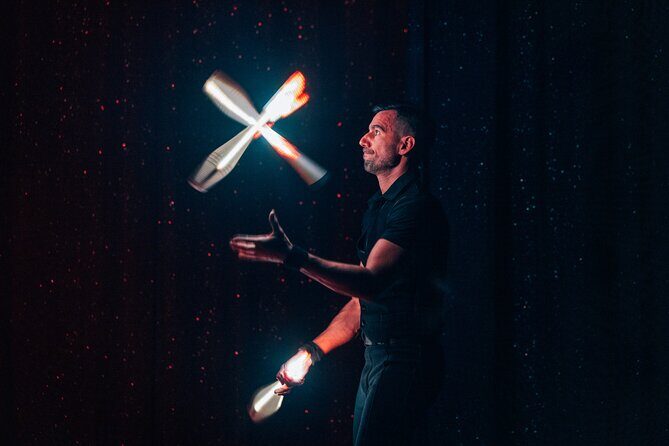 Paris La Nouvelle Eve Cabaret Show in Montmartre - The Experience: What You Can Expect