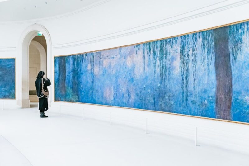Paris: L'Orangerie & Monet's Water Lilies Guided Tour - Skip-the-Line Access and Small Group Benefits
