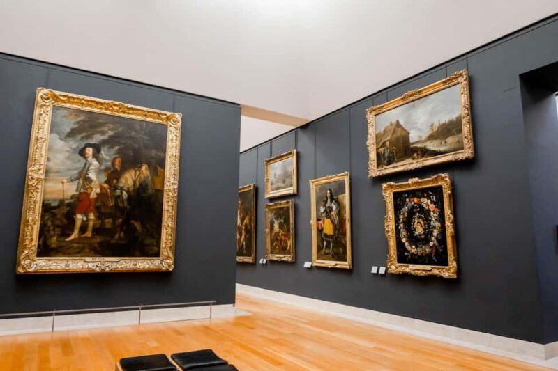 Paris: Louvre Museum First Entrance with host to Mona Lisa - Who Should Consider This Tour?