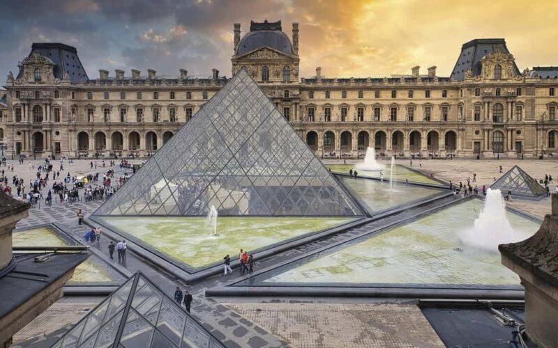 Paris: Louvre Museum Skip-the-Line Guided Tour - Key Points