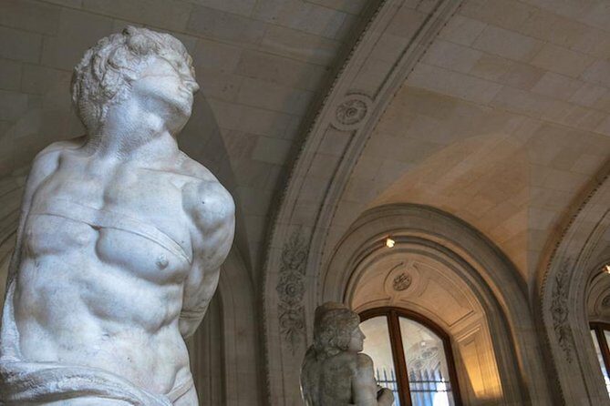 Paris Louvre Museum: Small Group Guided Highlights Tour - The Experience: What to Expect From Start to Finish