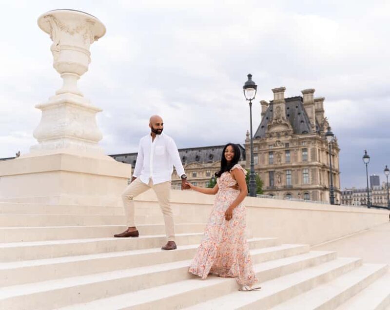 Paris: Louvre photoshoot or Seine bridges Eiffel Tower walk - What to Expect from the Photoshoot Experience