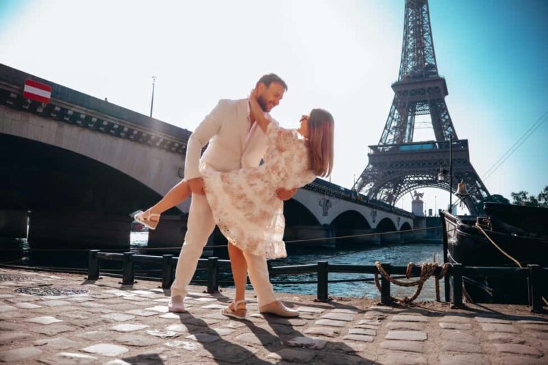 Paris: Luxury Photoshoot near the Eiffel Tower Photos in 24H - Practical Considerations