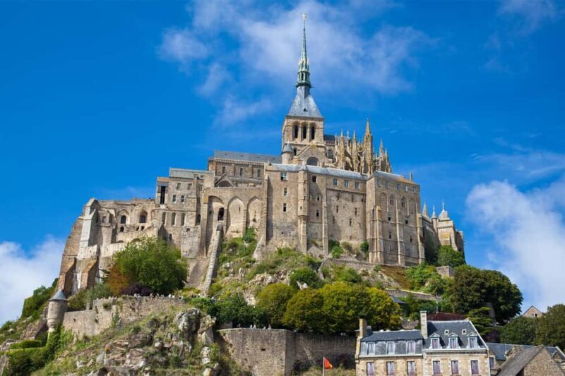Paris: Mont Saint-Michel Day Tour with Chinese Tour Guide - What to Expect from the Tour
