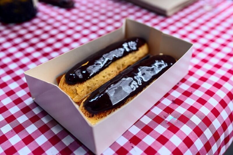 Paris: Montmartre Chocolate & Pastries Tour with 8+ Tastings - Seasonal Variations