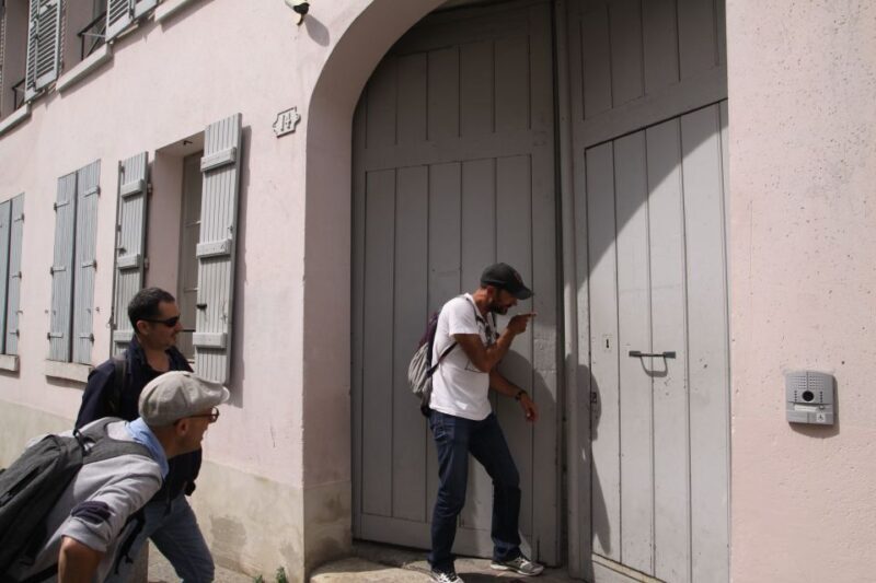 Paris: Montmartre Culture and Local Pastries Walking Tour - Key Points  