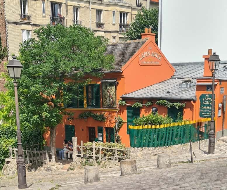 Paris: Montmartre Drawing tour with a local artist - Discover Montmartre with a Local Artist on a Drawing Tour