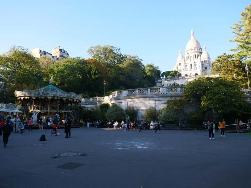 Paris: Montmartre Must-See Walking Tour with a Local Guide - Why This Tour is a Must-Do for Paris Visitors