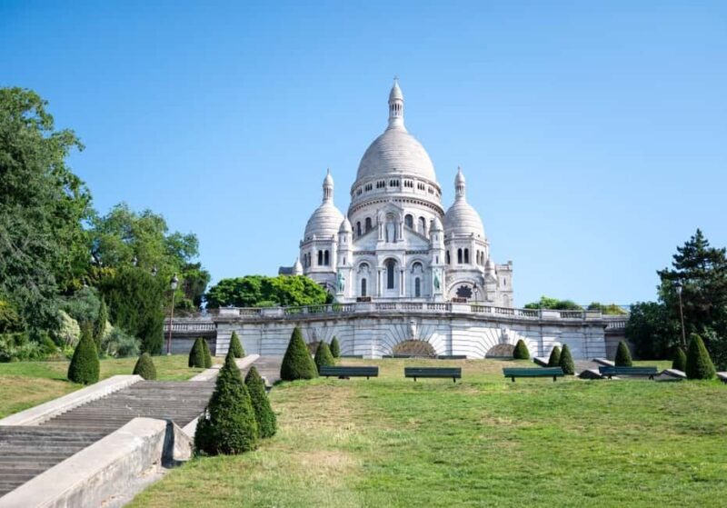 Paris: Montmartre, Notre-Dame, & Louvre Tour with Cruise - An Immersive Journey Through Paris in One Day