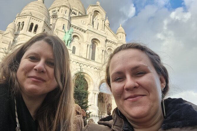 Paris (Montmartre) Scavenger Hunt and Sights Self-Guided Tour - Is the Tour Easy to Use?